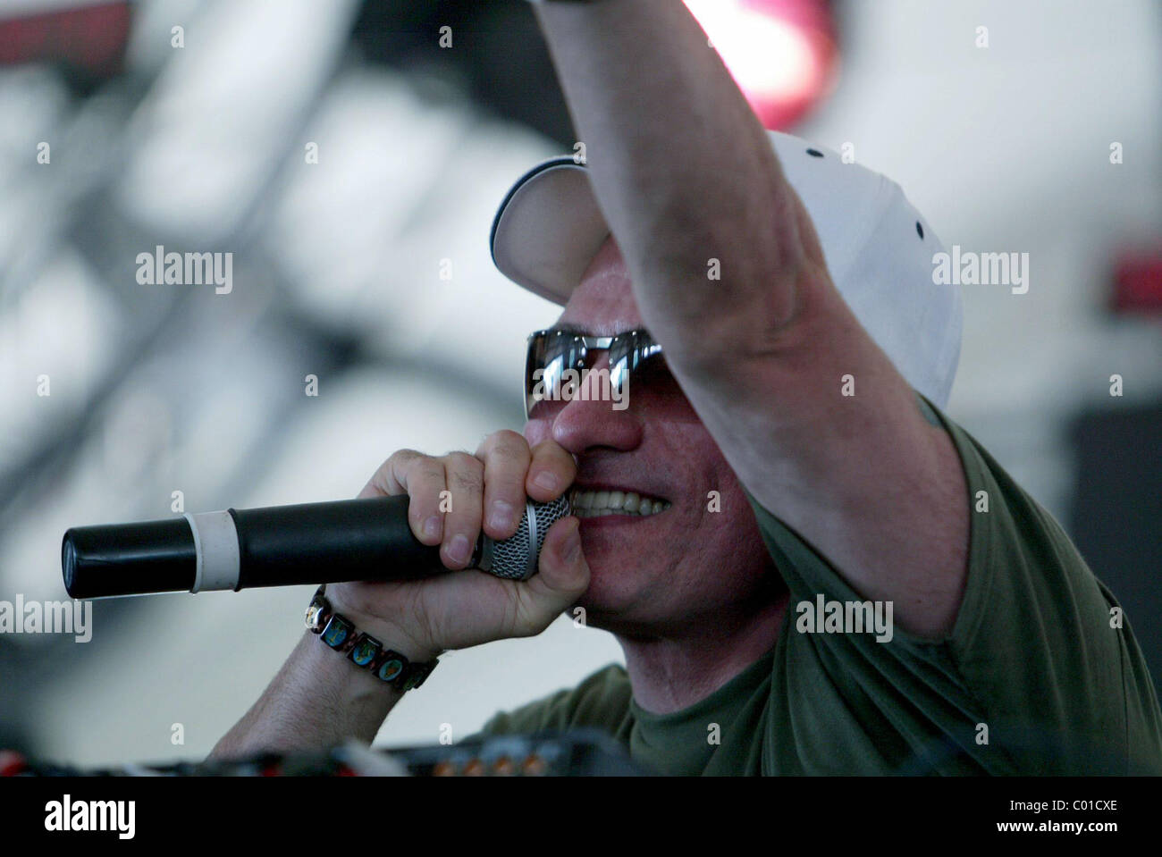 Danny Tenaglia Sir Richard Branson presents Virgin Mobile Festival ...
