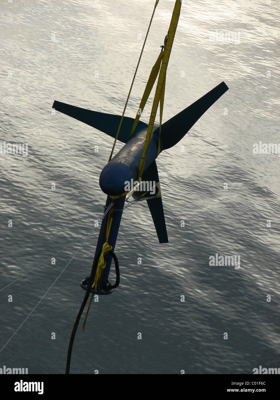 Underwater Turbines No Match for NYC's East River. Verdant Power has ...