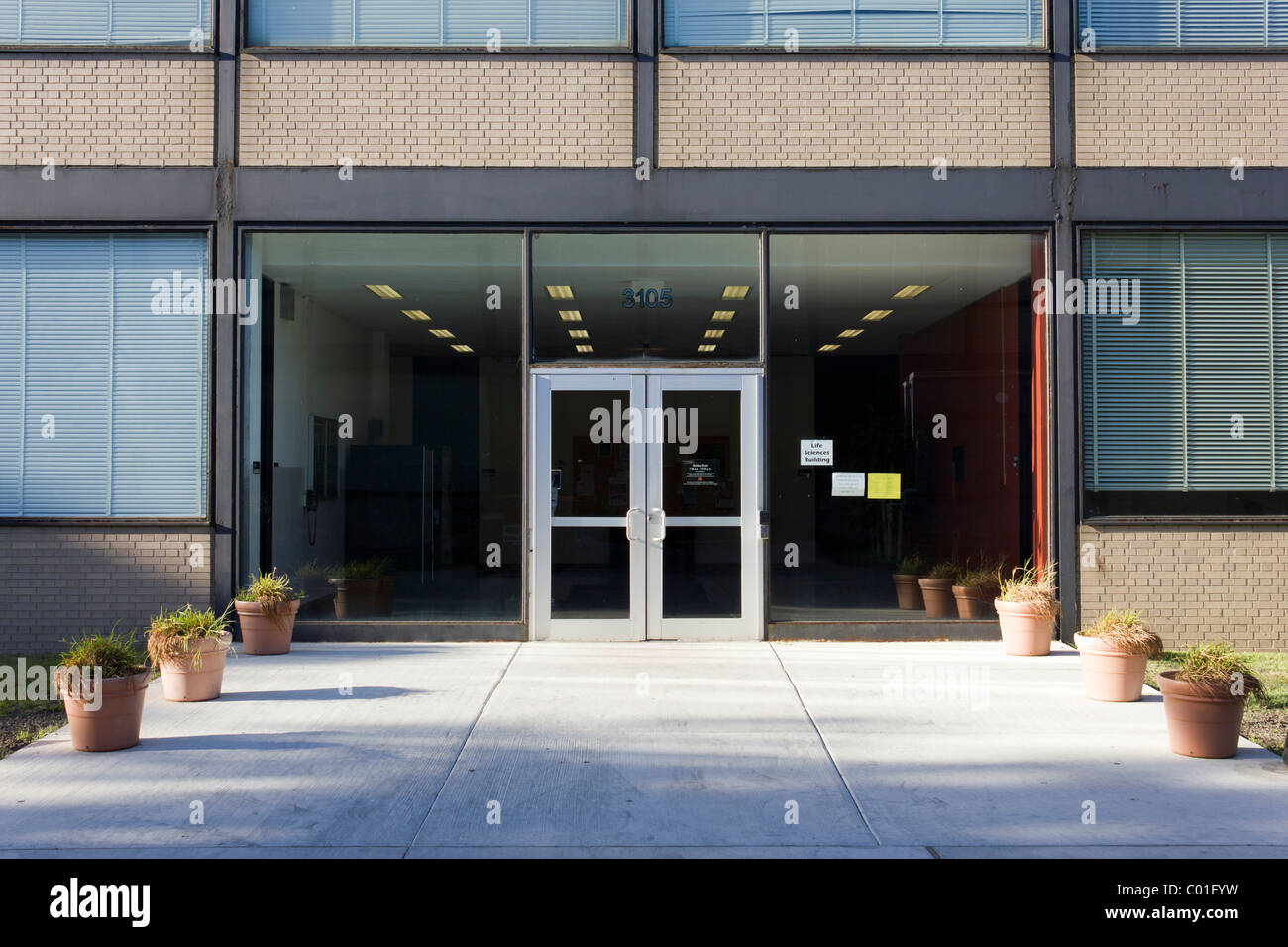 Life Sciences Building, Illinois Institute of Technology in Chicago ...