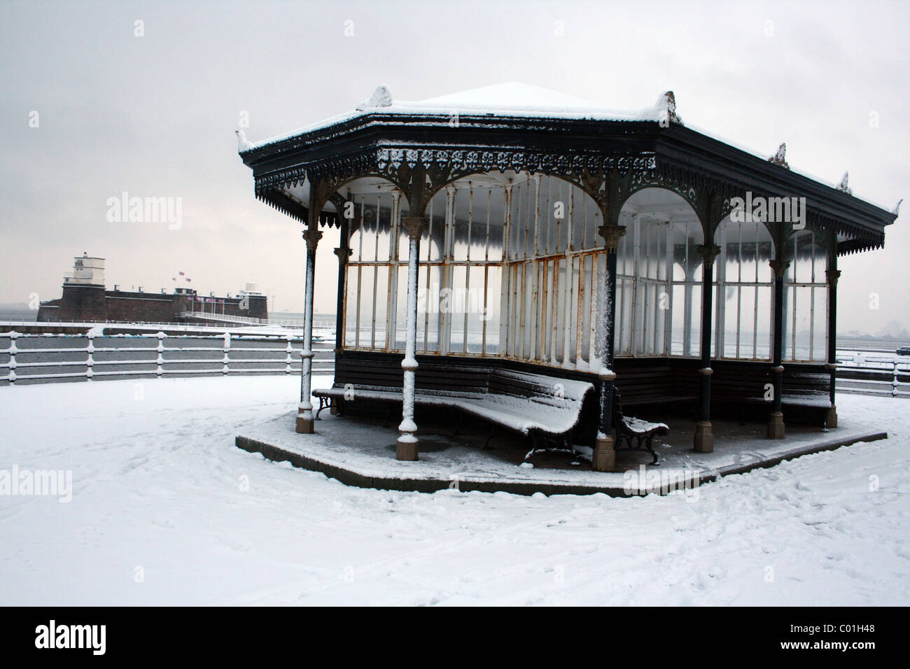 New brighton wirral promenade hi-res stock photography and images - Alamy