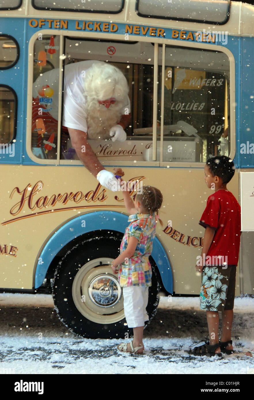 Harrods christmas santa hi-res stock photography and images - Alamy