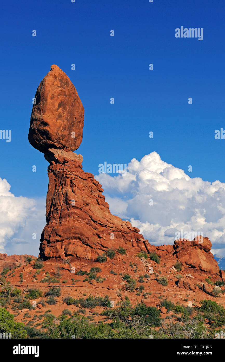 Balanced Rock, Arches National Park, Utah, Southwest, USA Stock Photo ...