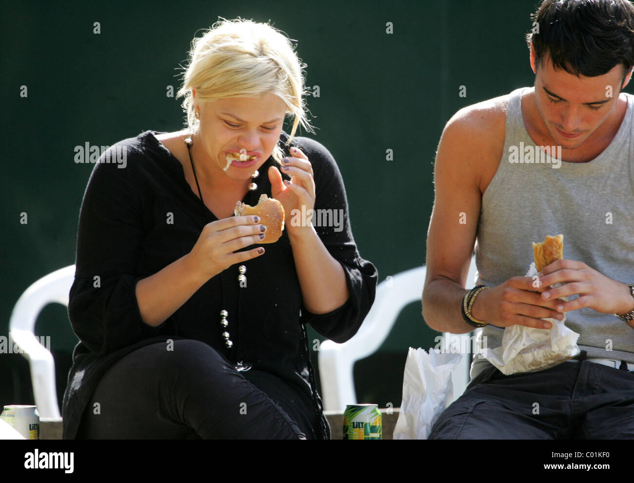 Jade Goody taking a break from moving house. Despite the hard work Jade ...