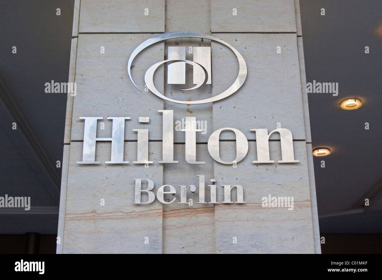 Hilton brand hi-res stock photography and images - Alamy