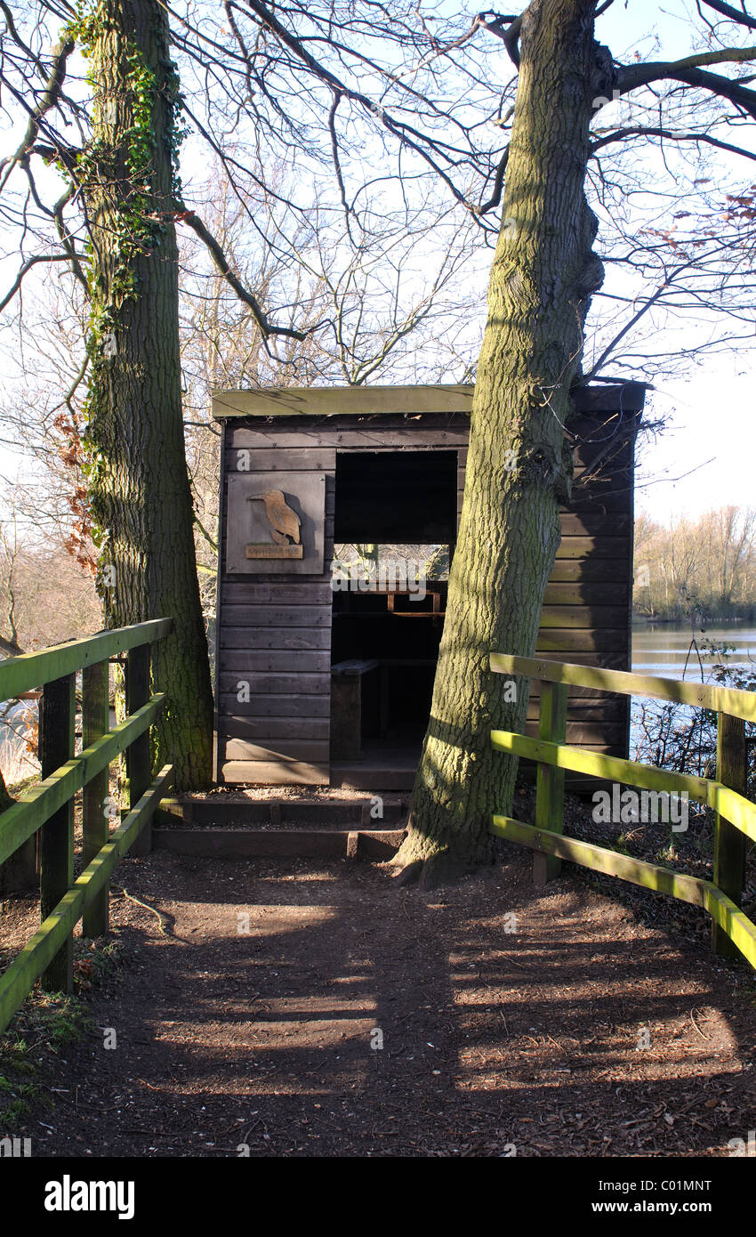 Kingfisher Hide, Paxton Pits Nature Reserve, Cambridgeshire, England ...