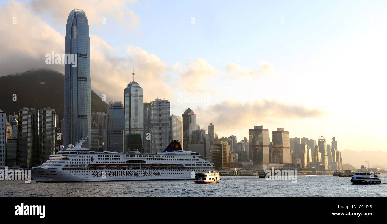 Skyline and cruise ship Star Cruises, Hong Kong, China, Asia Stock ...