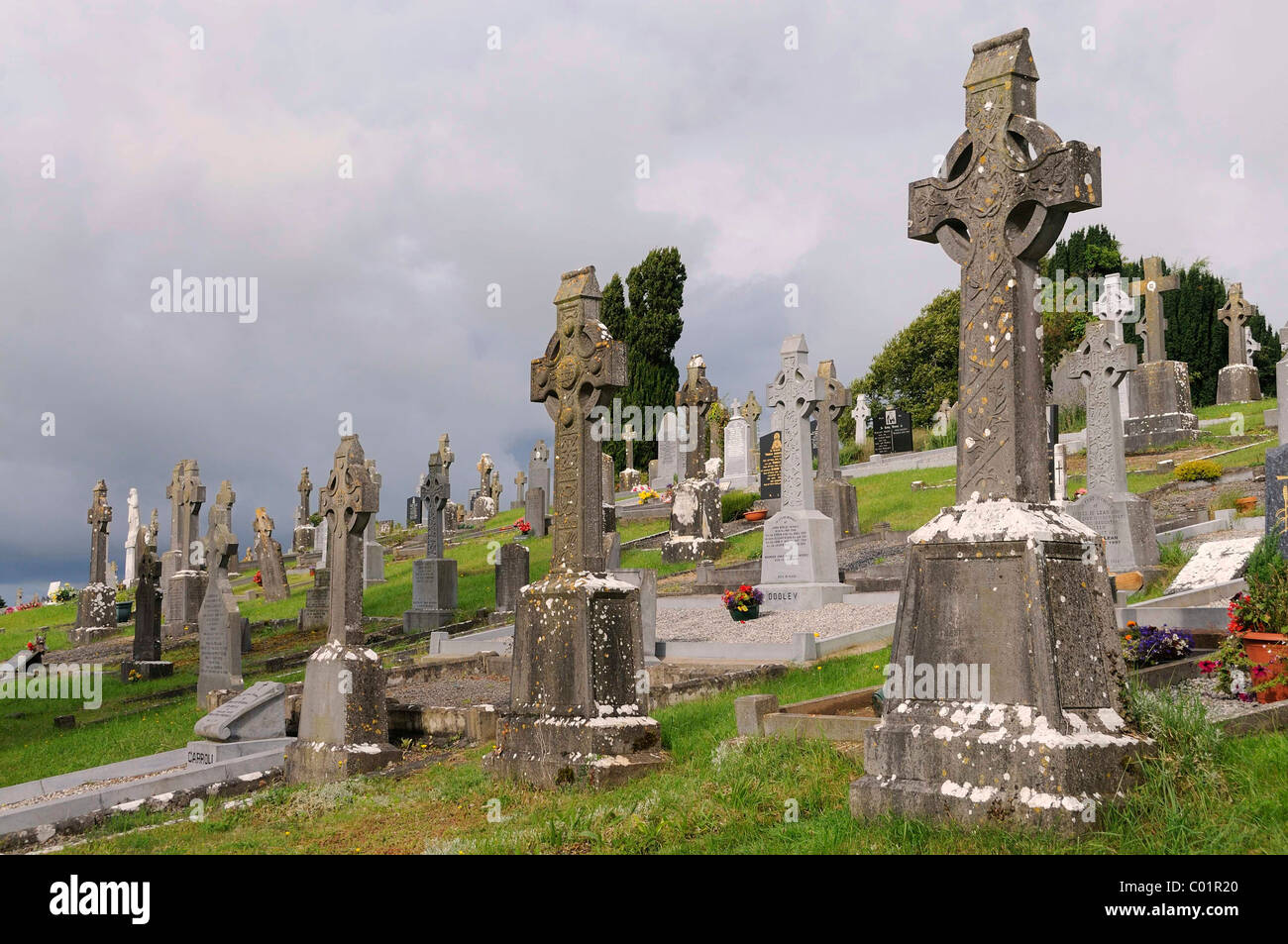 Irish cemetery hi-res stock photography and images - Alamy
