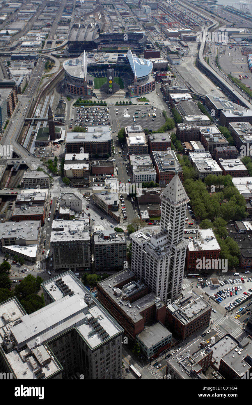 Columbia center seattle architecture hi-res stock photography and ...