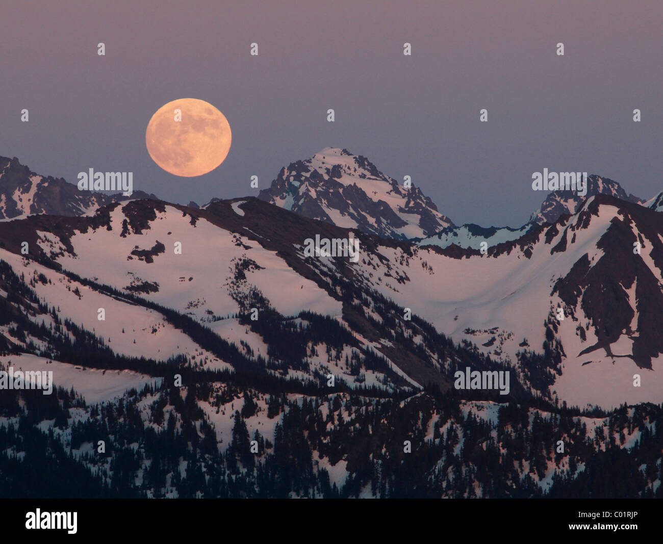 Full moon above the Olympic Peninsula, Washington, USA Stock Photo - Alamy
