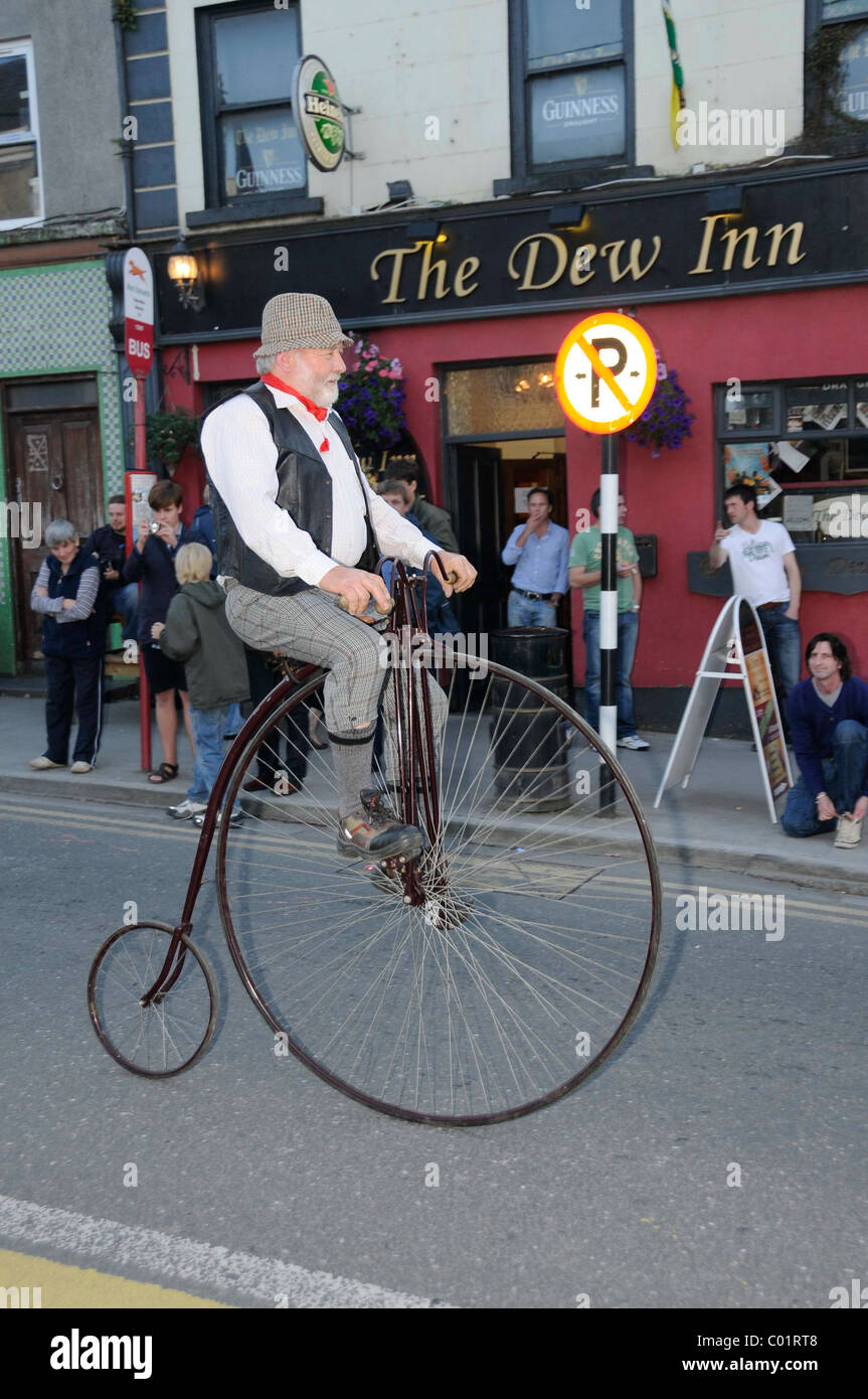 Penny-farthing, folklore at the Fleadh Cheoil 2009, the largest ...