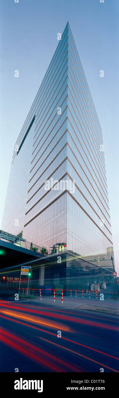 Stadttor office building, Duesseldorf, North Rhine-Westphalia, Germany ...