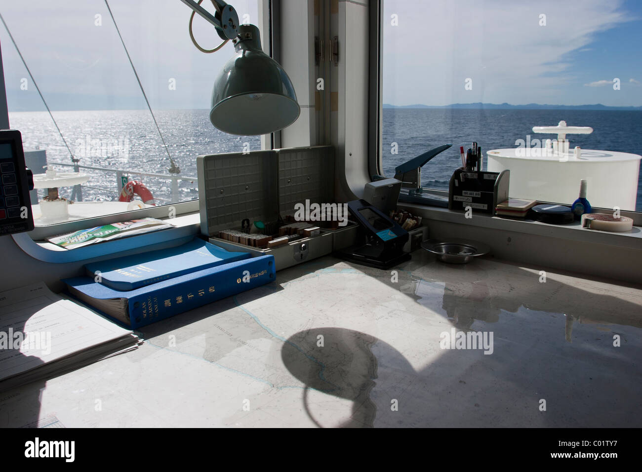 Chart table ship hi-res stock photography and images - Alamy