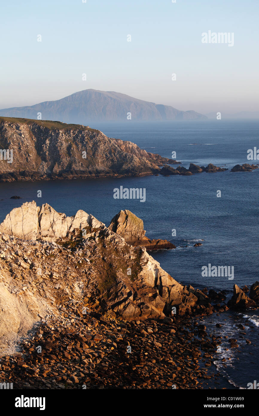 Cliffs near Ashleam, Achill Island, County Mayo, Connacht province ...