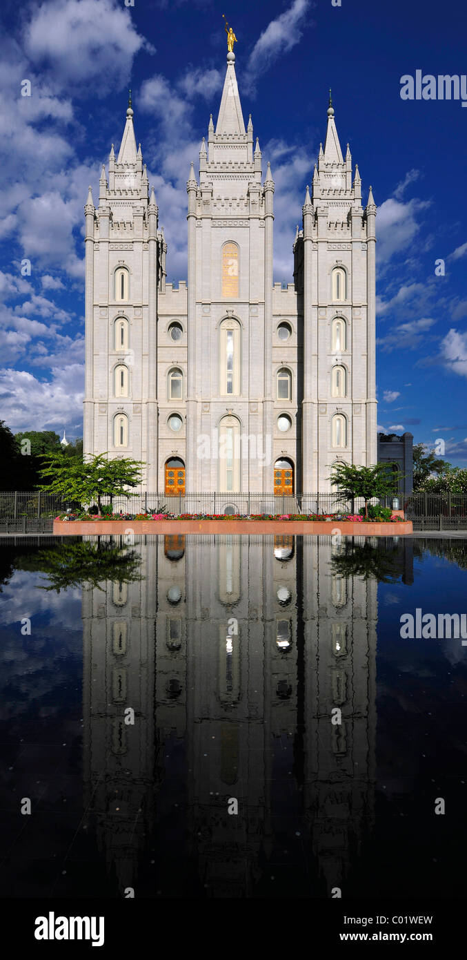 All saints church front view hi-res stock photography and images - Alamy