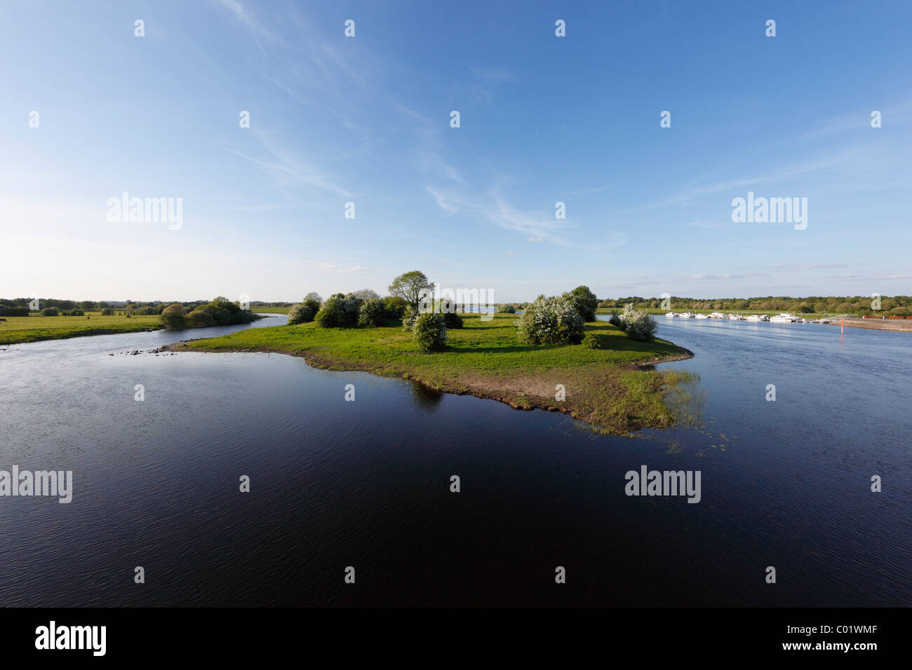 Shannon ireland view hi-res stock photography and images - Alamy