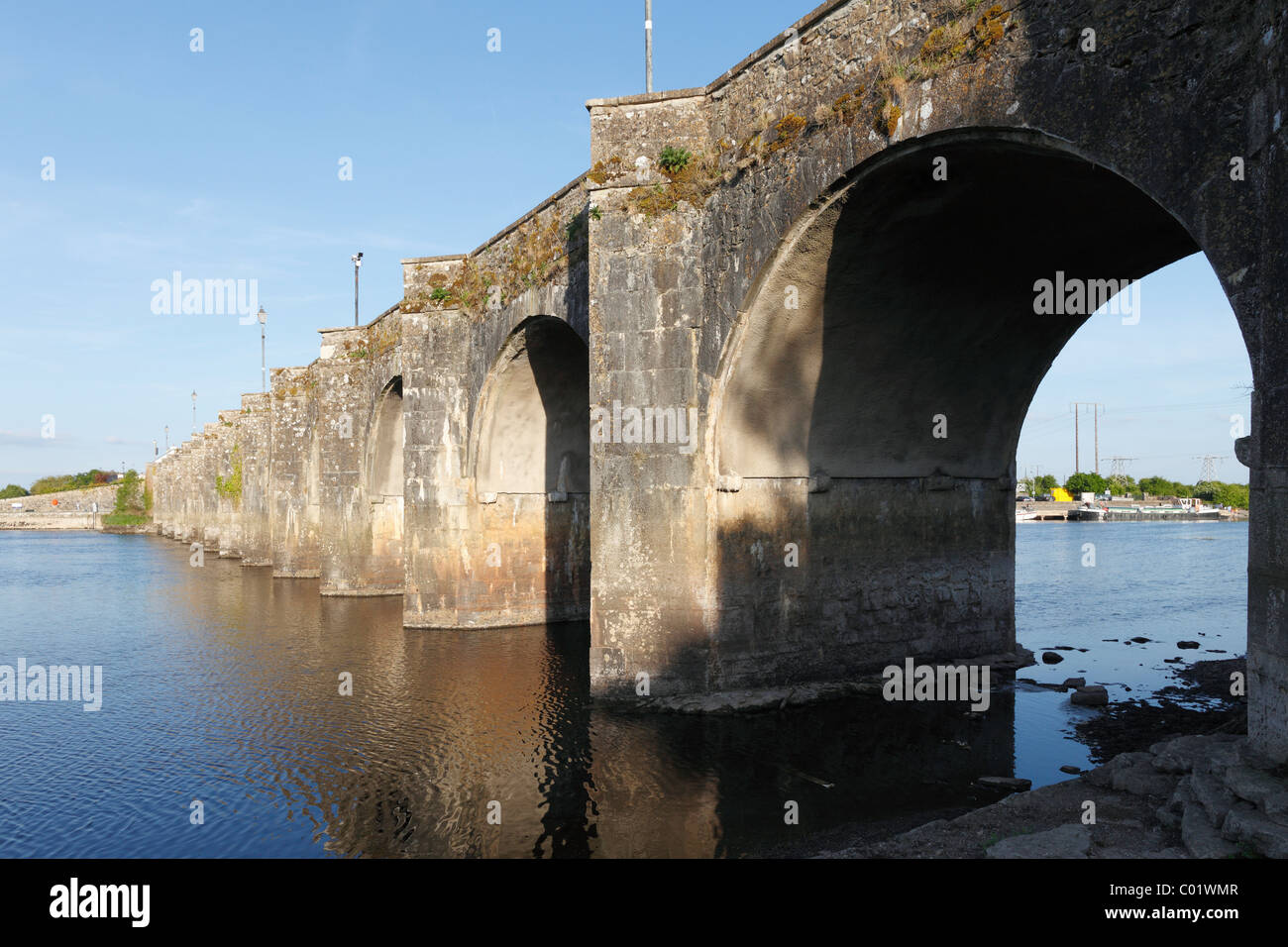 Old bridge over the Shannon River, Shannonbridge, County Offaly and ...