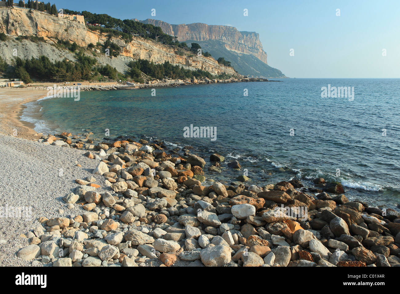 France cassis panorama calanques hi-res stock photography and images ...