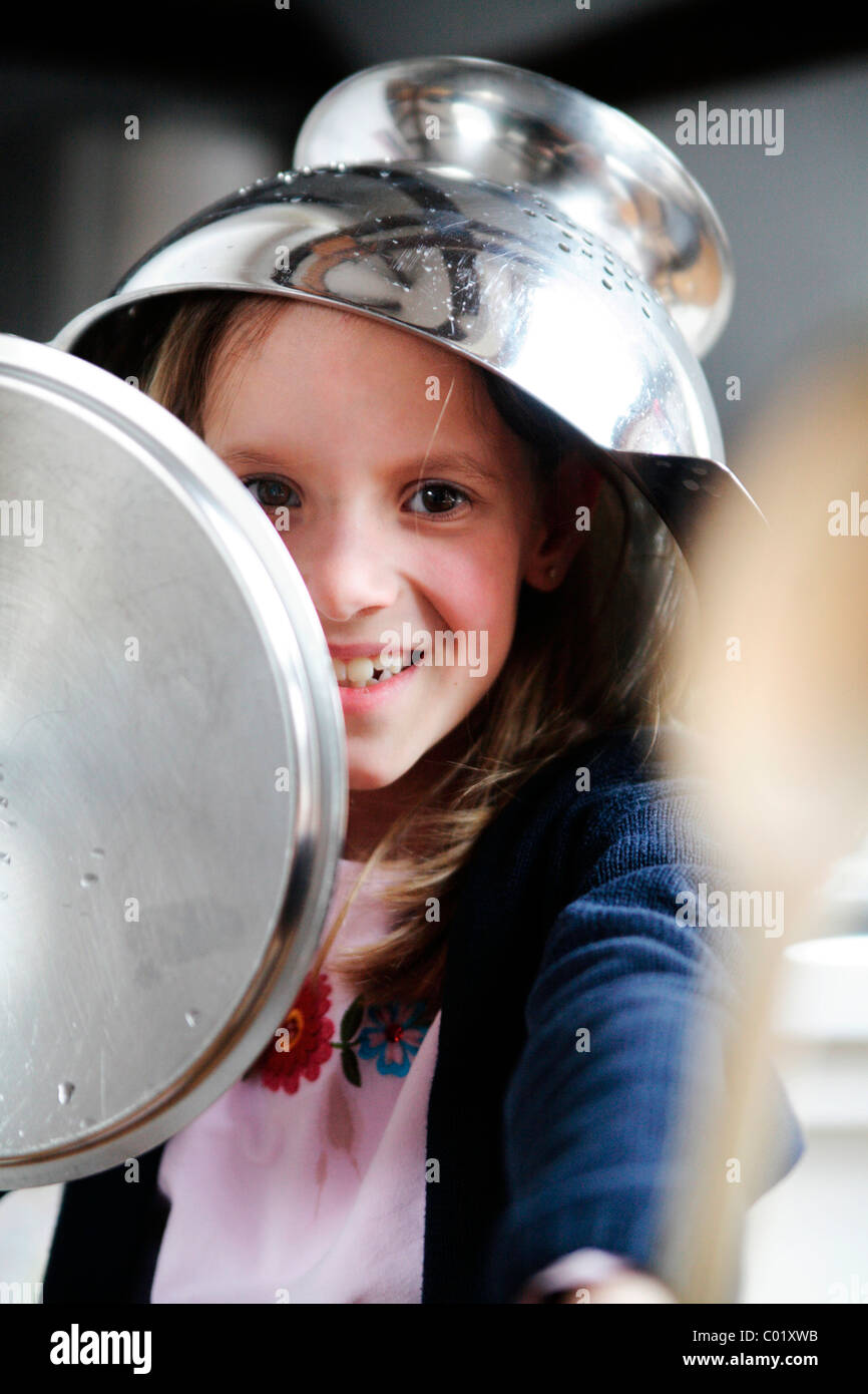 Lid cooking pot hi-res stock photography and images - Alamy
