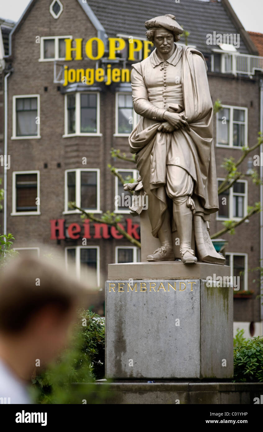 Sculpture of Rembrandt on Rembrandtplein square, Amsterdam, Netherlands ...