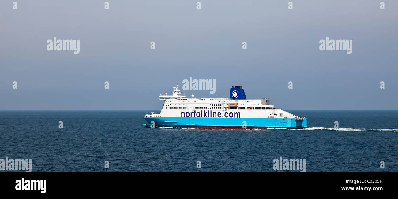 English channel ferry hi-res stock photography and images - Alamy