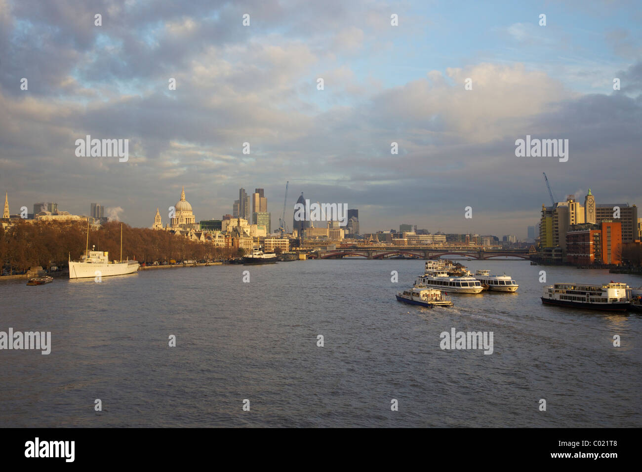 Waterloo bridge view hi-res stock photography and images - Alamy