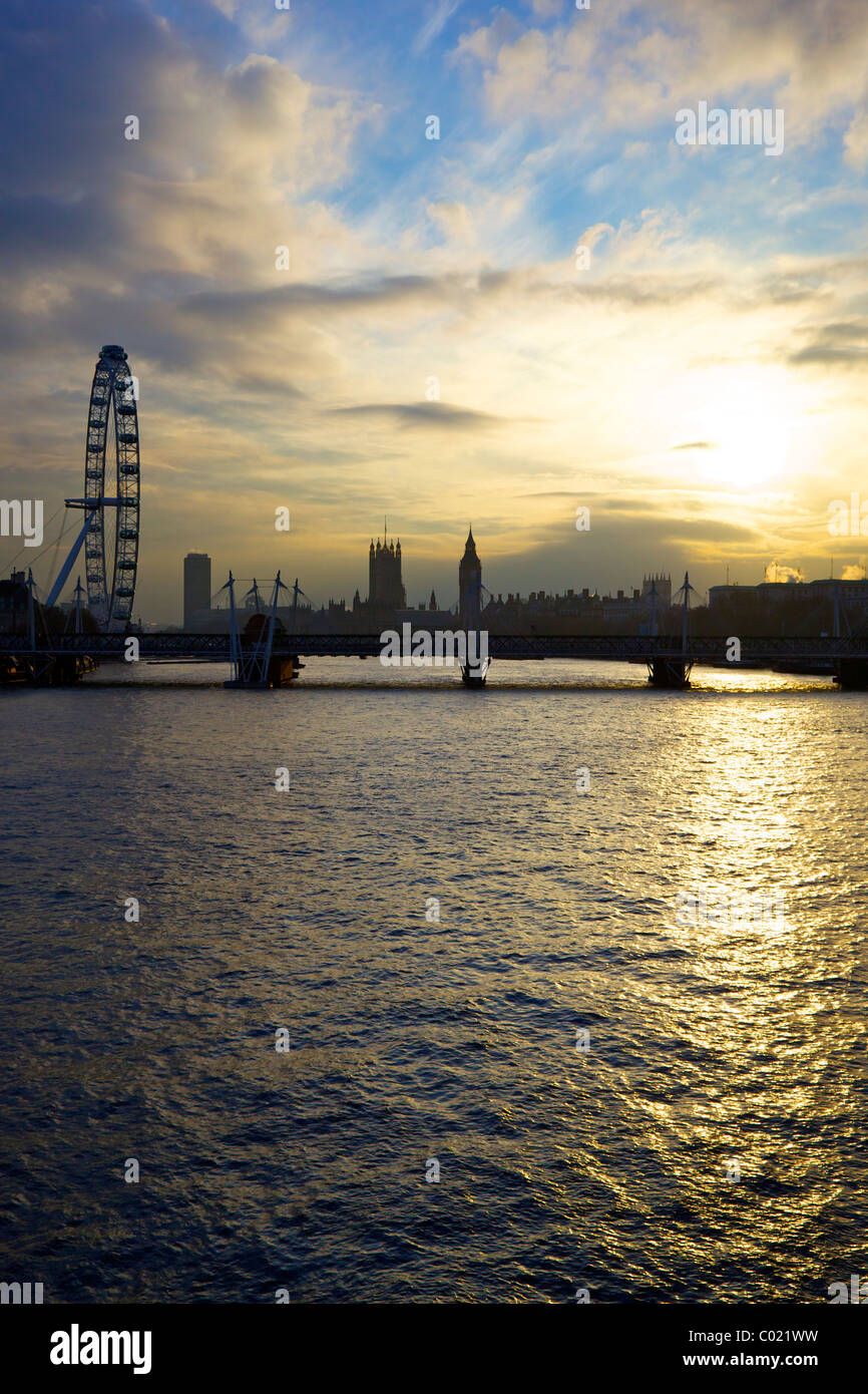 Big ben london eye river thames hi-res stock photography and images - Alamy