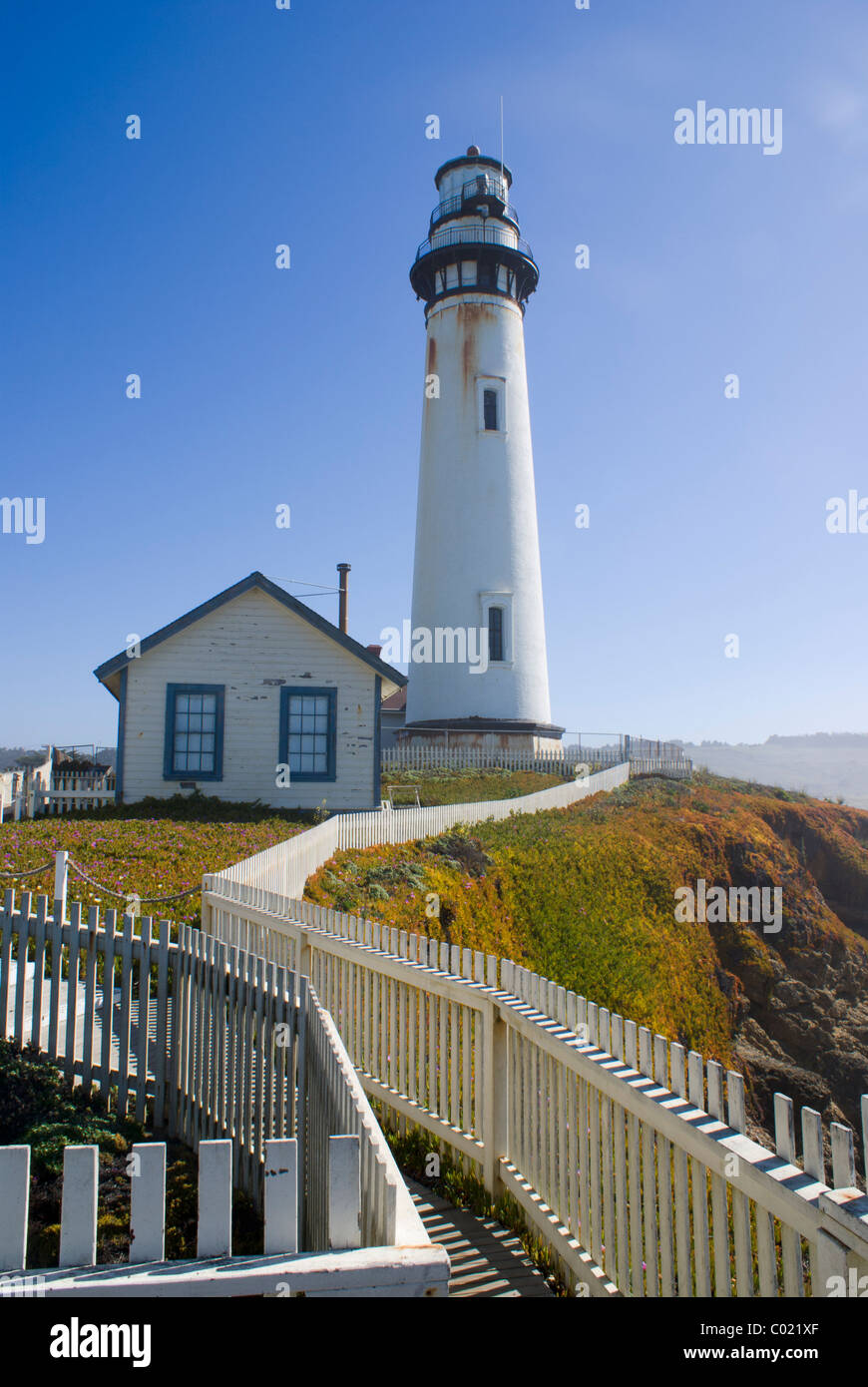 Lighthouse and hostel hi-res stock photography and images - Alamy