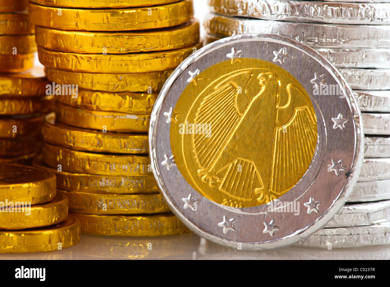 Copper silver euro coins hi-res stock photography and images - Alamy