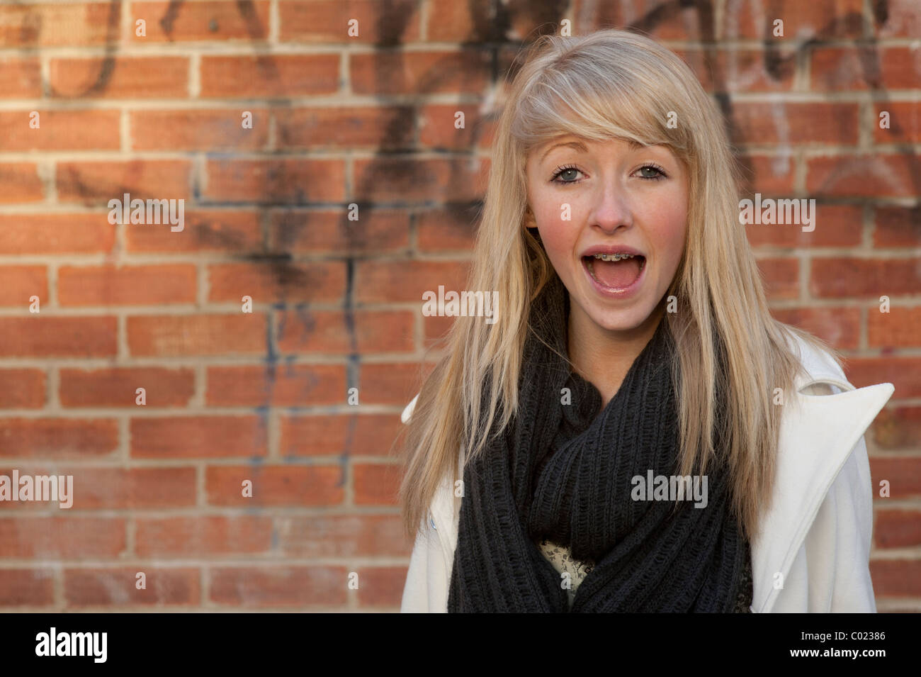 Angry 16 year old girl hi-res stock photography and images - Alamy