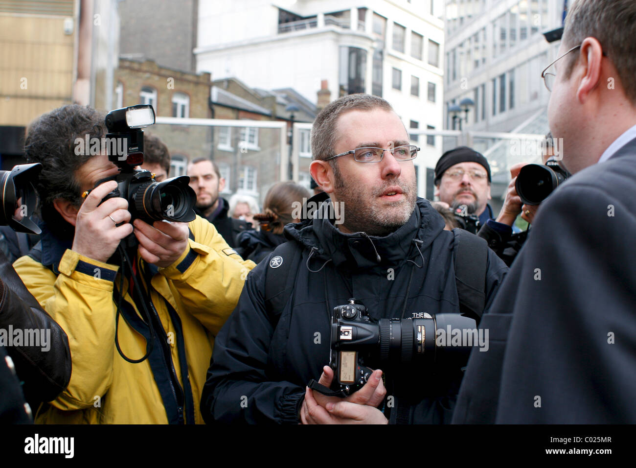 A mass photo take was organised with more than 300 photographers ...