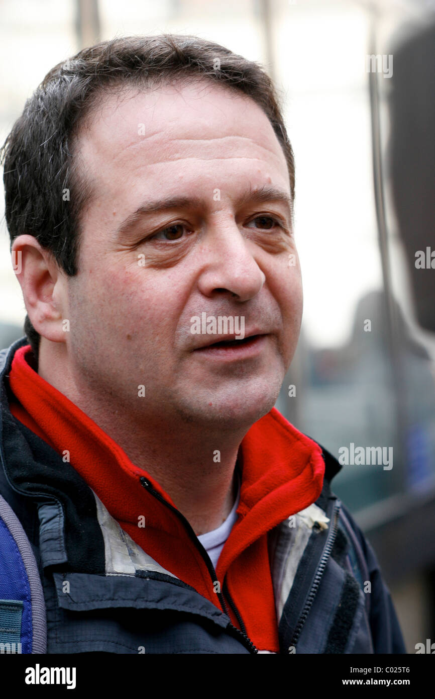 A mass photo take was organised with more than 300 photographers ...