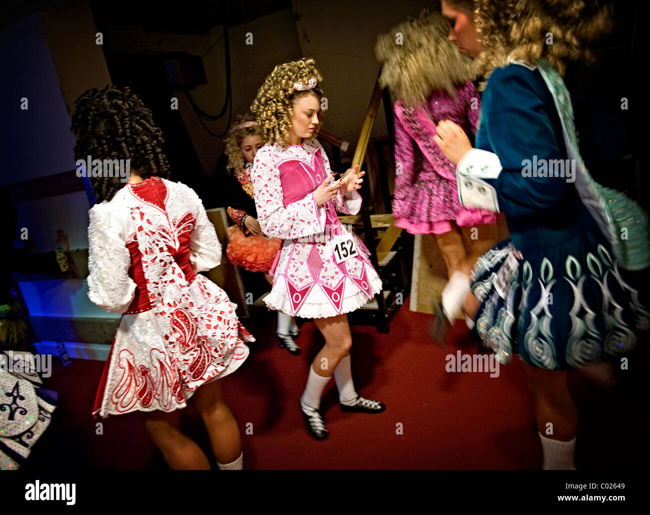 Dancers warm up backstage. 2010 World Irish Dancing Championships at ...