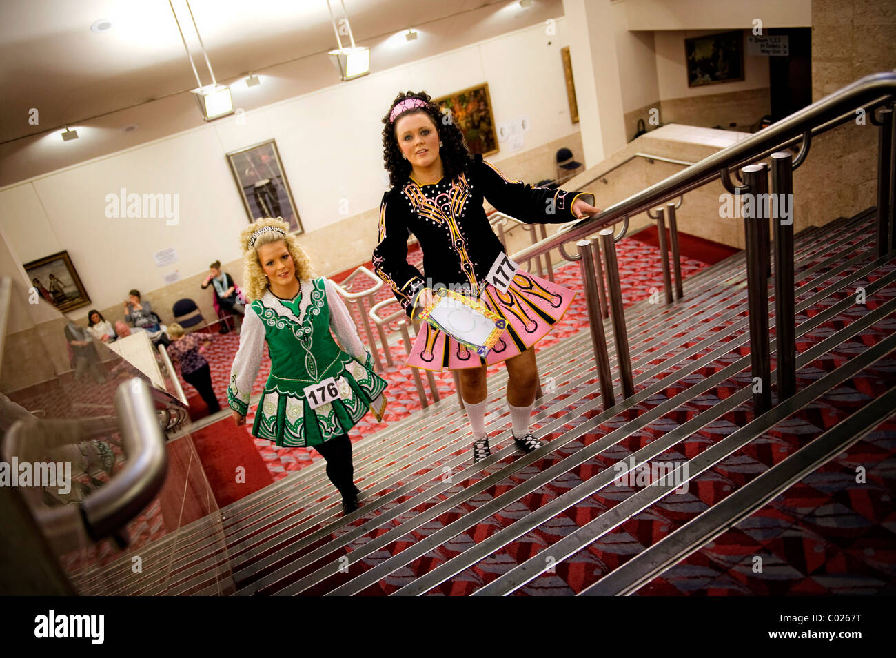 Irish step dancers hi-res stock photography and images - Alamy