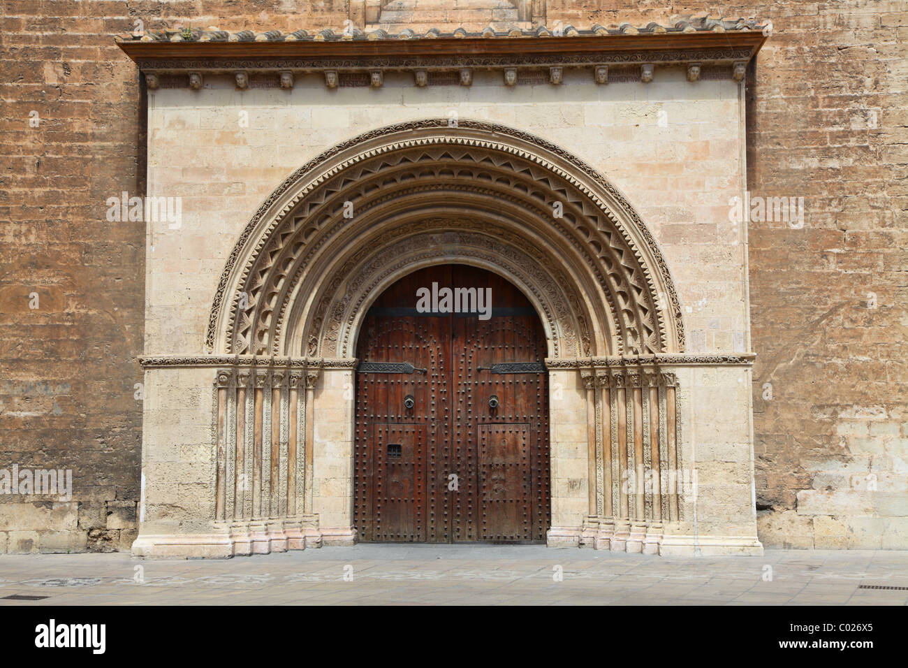 Valencia door hi-res stock photography and images - Alamy