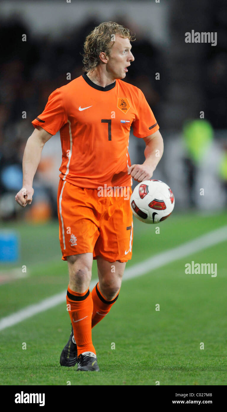 Football soccer dirk kuyt hi-res stock photography and images - Alamy