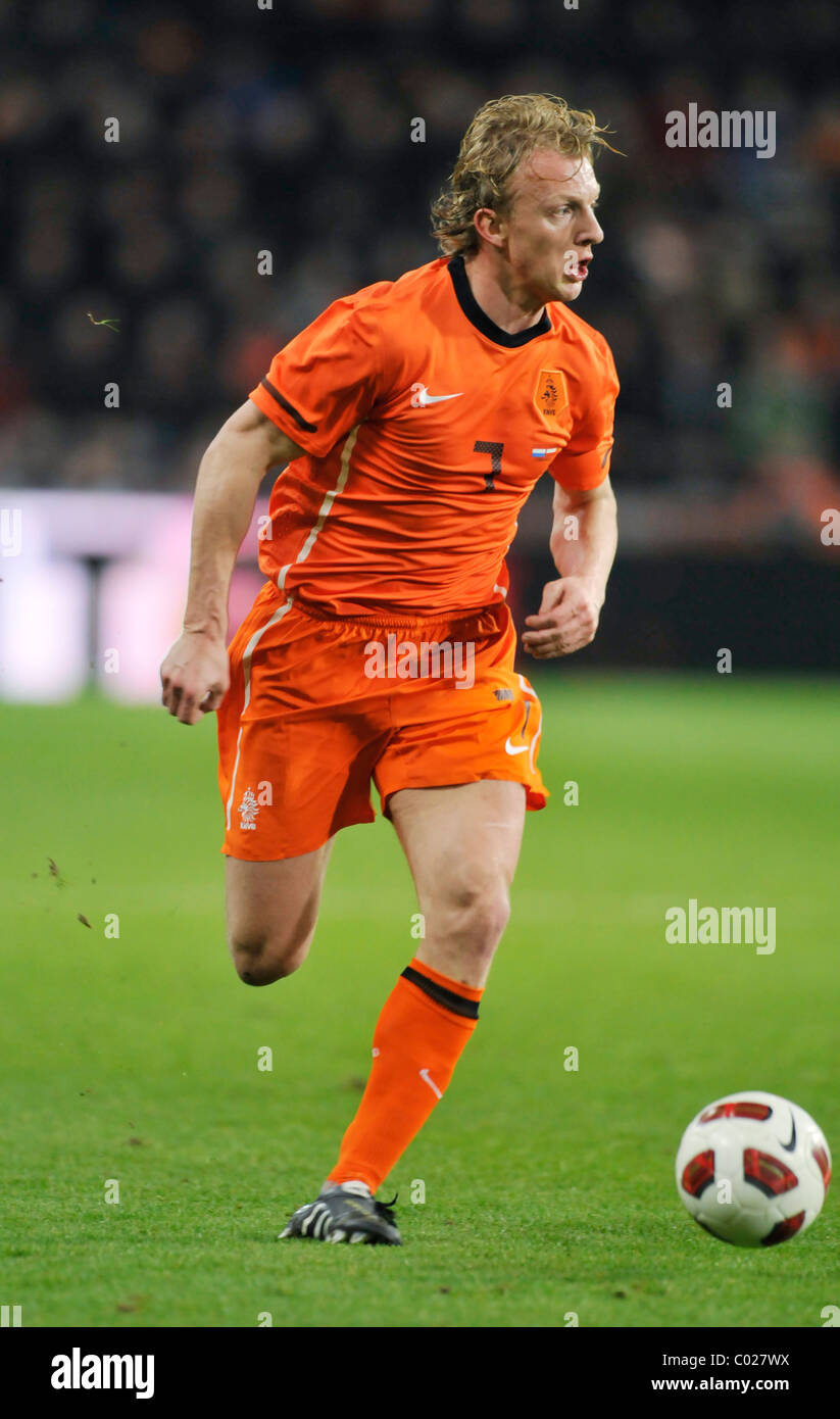 Football soccer dirk kuyt hi-res stock photography and images - Alamy