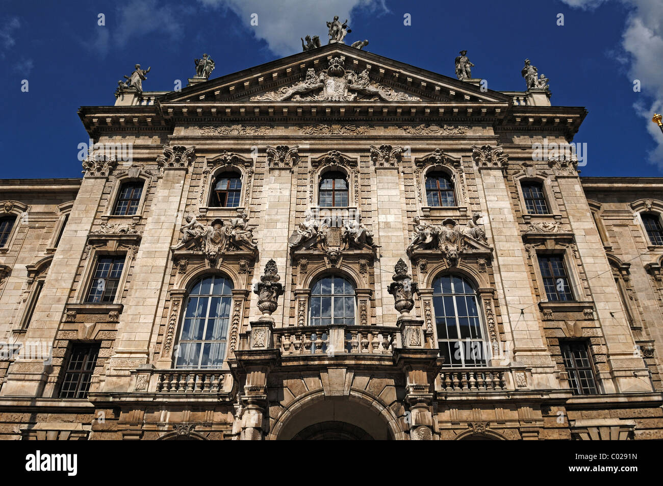 German courthouse and flag hi-res stock photography and images - Alamy