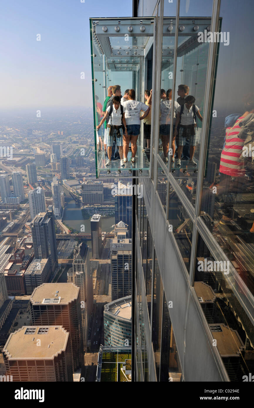 Skydeck hi-res stock photography and images - Alamy