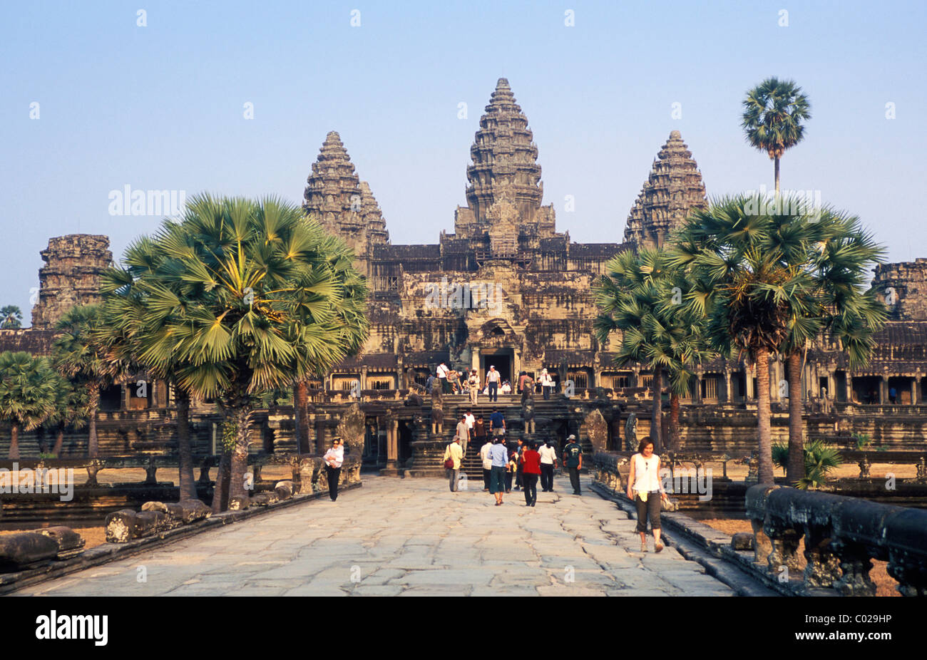 Cambodian temples of angkor wat hi-res stock photography and images - Alamy
