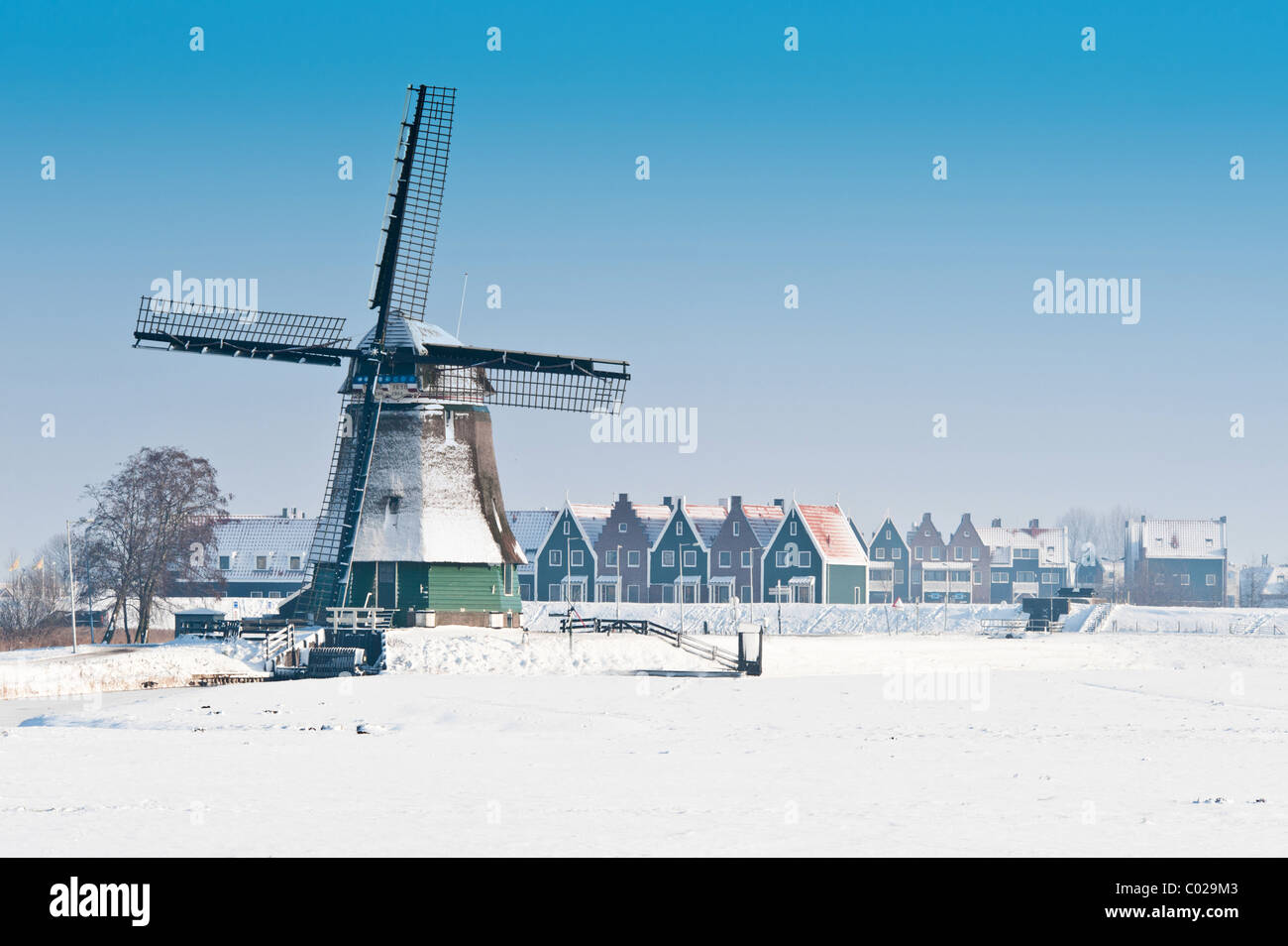 Beautiful winter windmill landscape in Volendam the Netherlands Stock ...