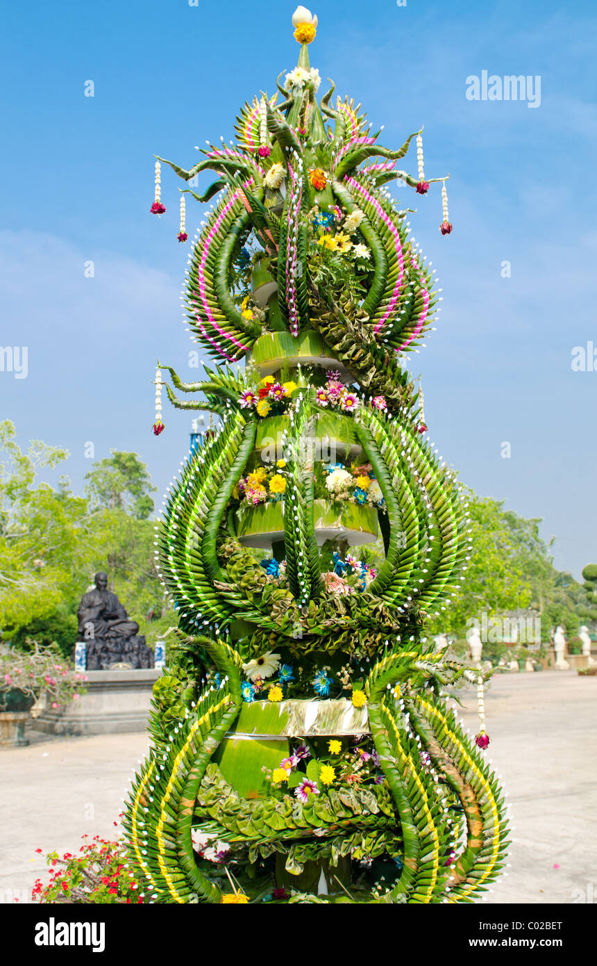 intricate flower decorations in a Buddhist temple Stock Photo - Alamy