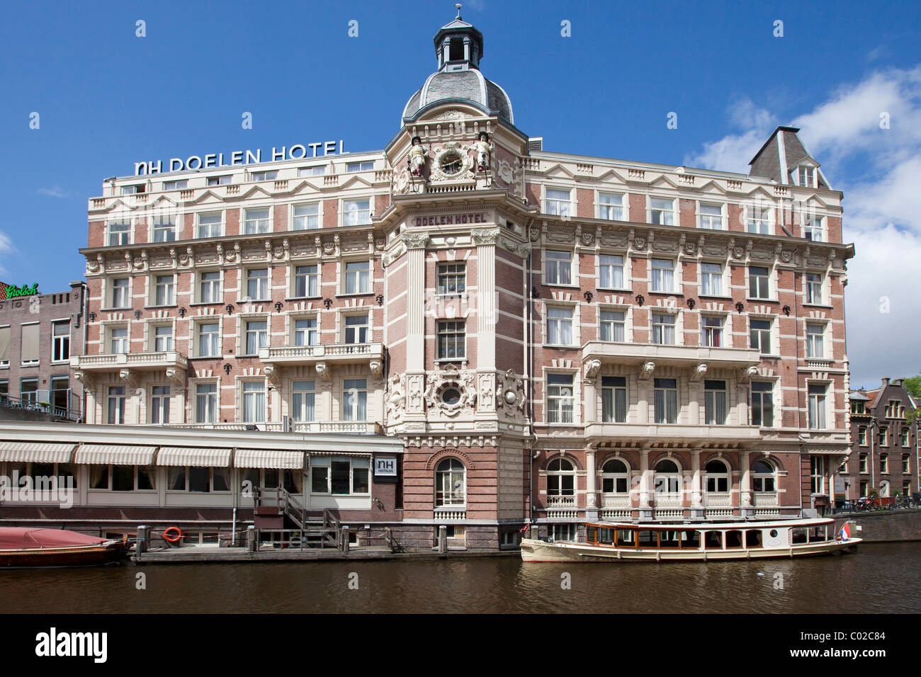Doelen Hotel Exterior High Resolution Stock Photography and Images - Alamy