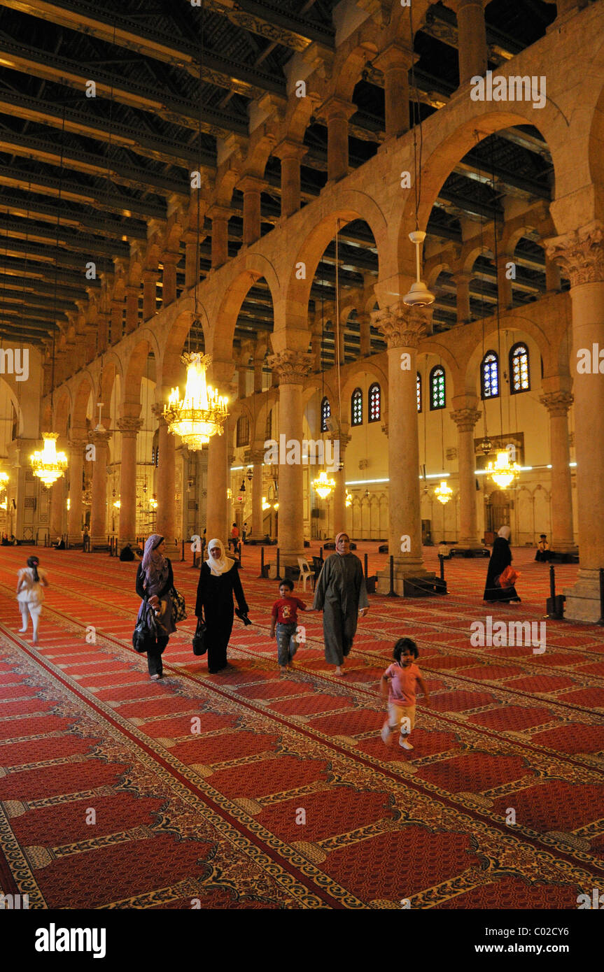 Interior of the Umayyad Mosque at Damascus, Unesco World Heritage Site ...