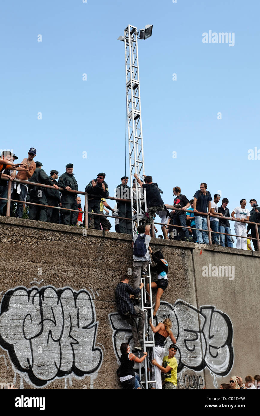 Panic poles hi-res stock photography and images - Alamy