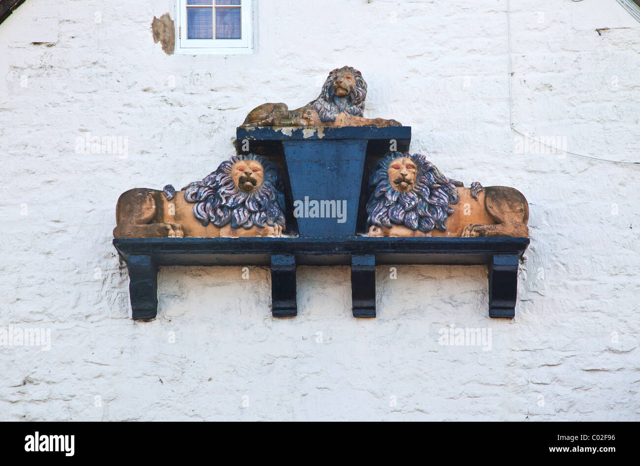 Three lions hi-res stock photography and images - Alamy