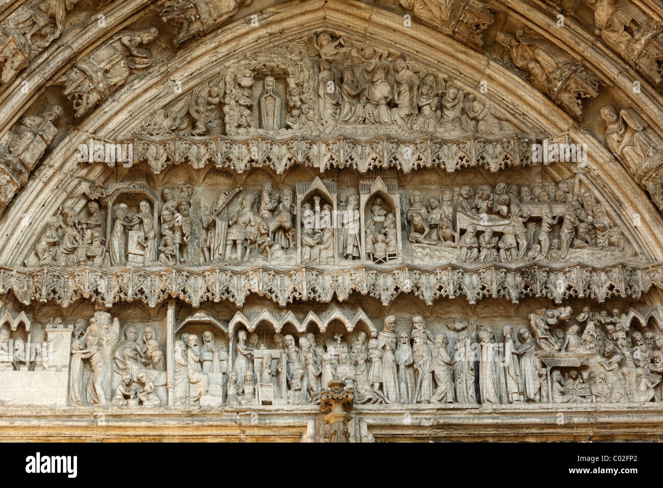 Tympanum of cathedral hi-res stock photography and images - Alamy
