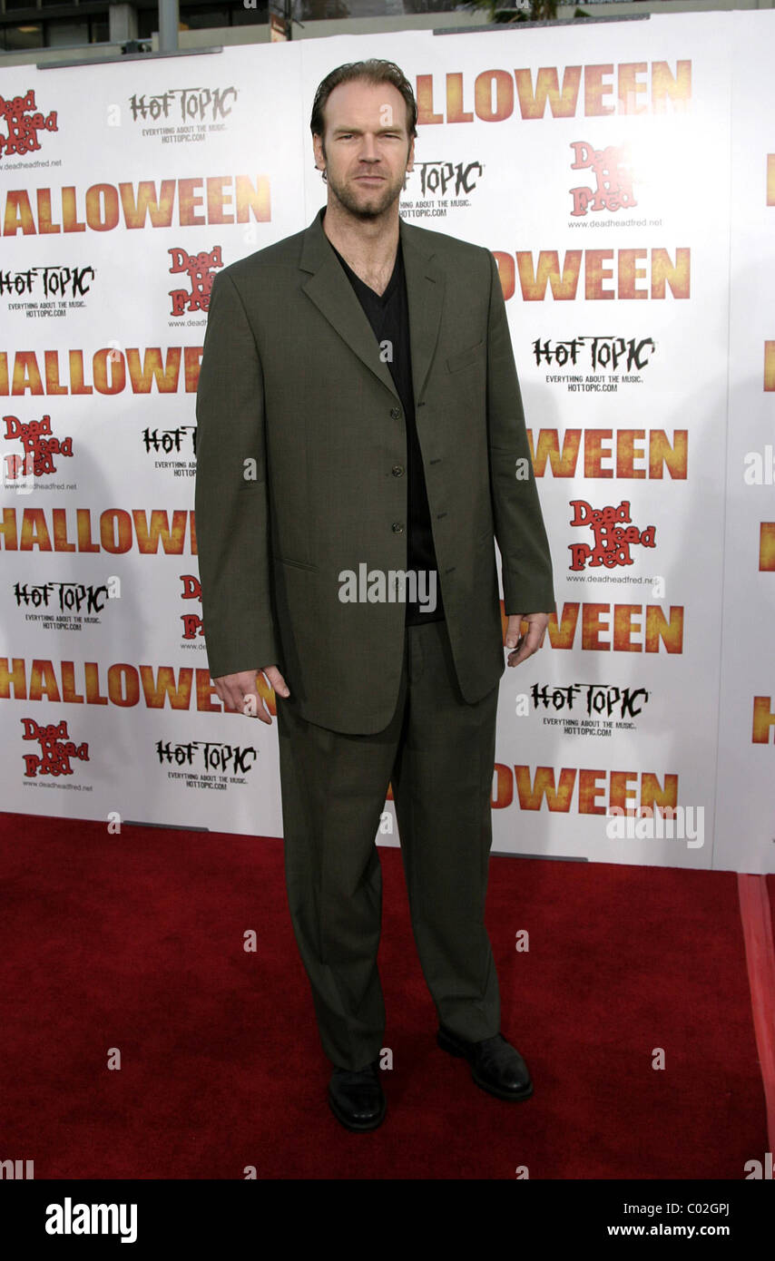 Tyler Mane 'Halloween' premiere held at Mann's Chinese Theater ...