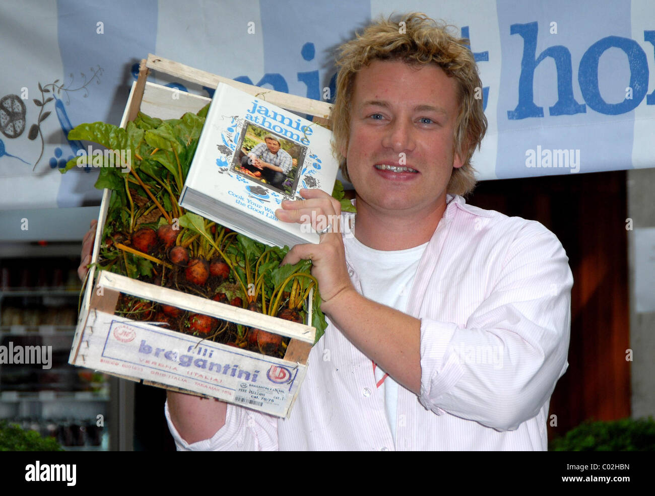 Jamie oliver signs hi-res stock photography and images - Alamy