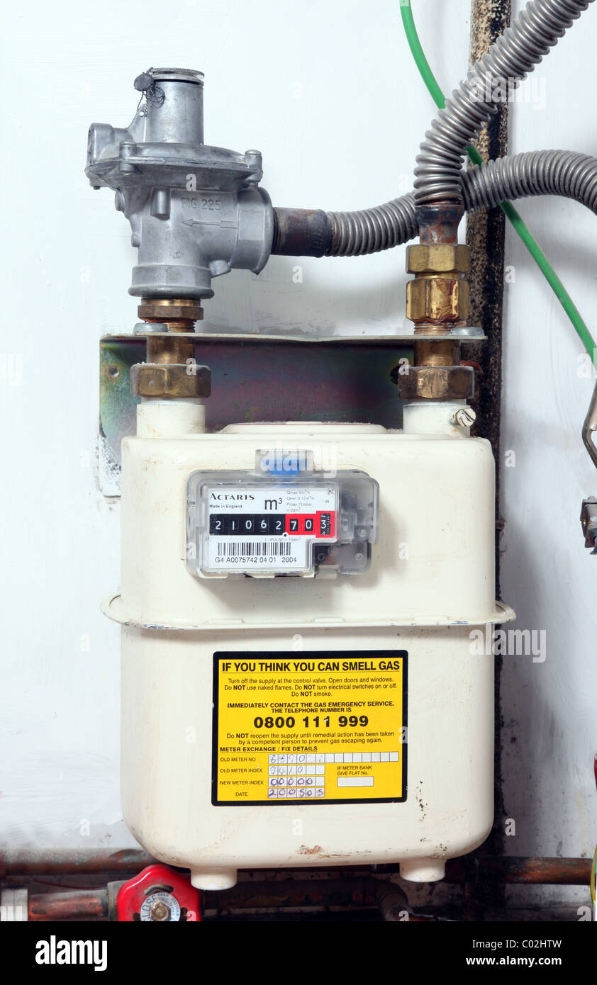 Gas meter reading uk hi-res stock photography and images - Alamy