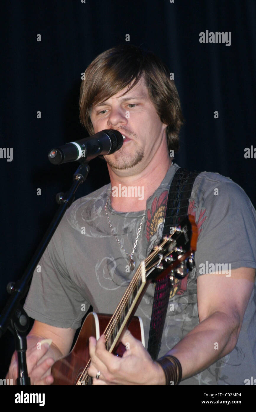 David St. Romain 2007 Nashville Star Tour at the Chrome Showroom Santa ...